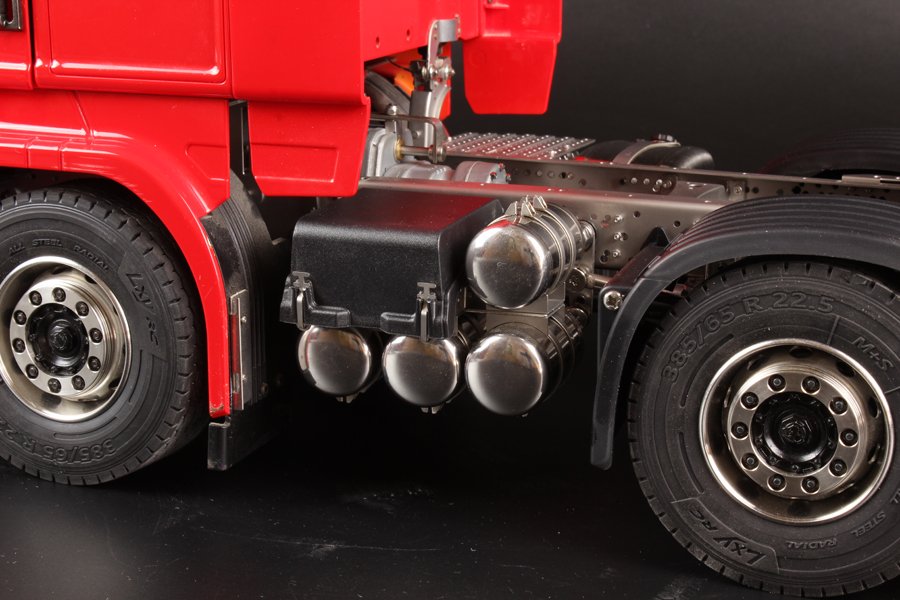 3 axle tractor chassis (2 steer) - LXYRC