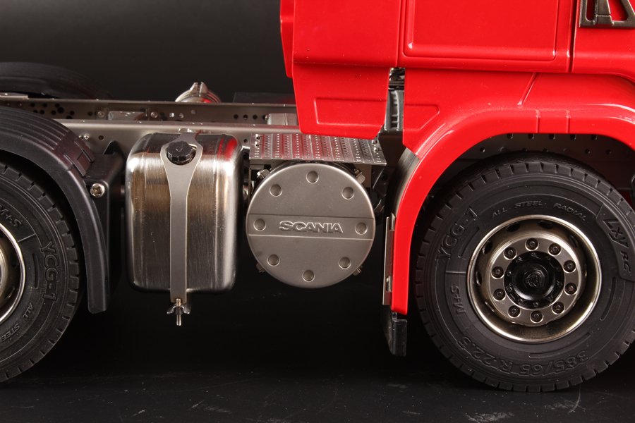 3 axle tractor chassis (2 steer) - LXYRC