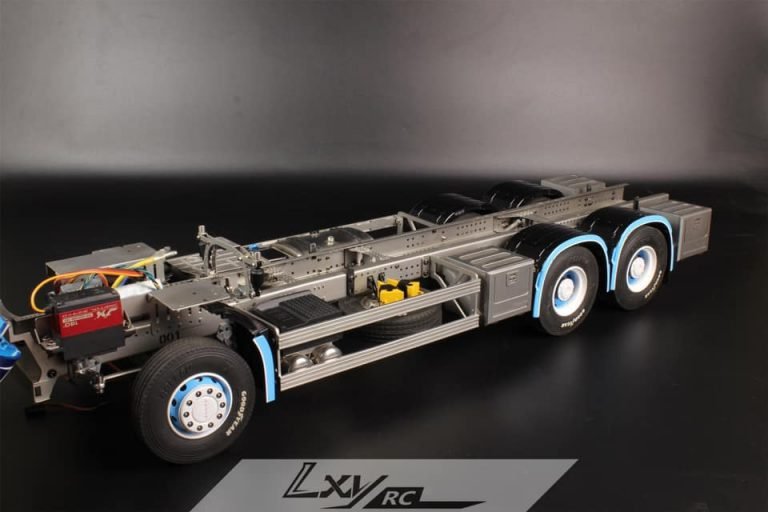 VOLVO truck chassis - LXYRC